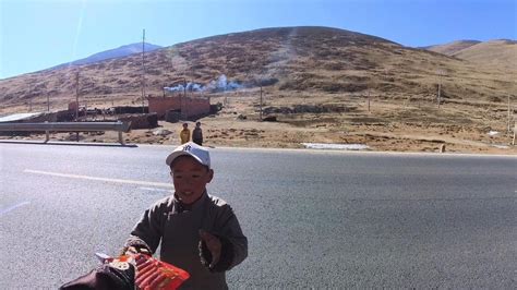 历时五天翻越天路十八弯熊宗卡尼玛贡神山卡拉子山抵达世界高城。 Youtube