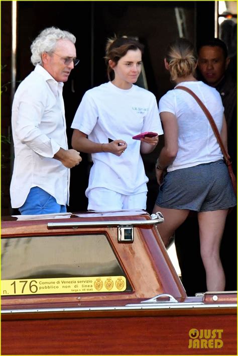 Emma Watson Dresses Down For Water Taxi Ride In Venice Photo 4805694