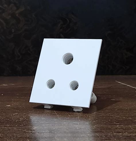6 A White 3 Pin Socket At ₹ 20piece In Morbi Id 2850450181062