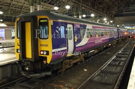 Class 156 156420 2 Car Dmu In Northern At Manchester Piccadilly