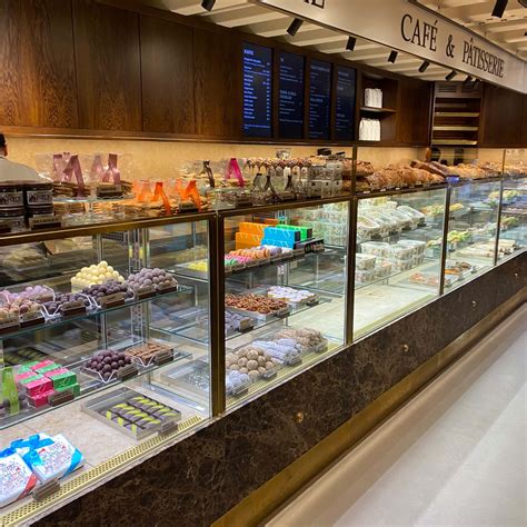 Rc Café And Pâtisserie Regeringsgatan Café City Norrmalm Stockholm