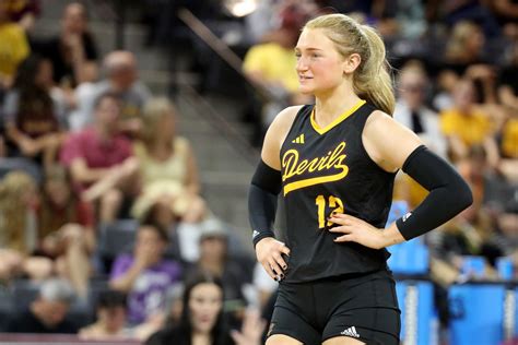Asu Volleyball No 18 Sun Devils Sweep Georgia In First Round Of Ncaa