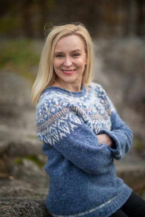 Kuka Laura Who Is Laura Кто такая Лаура من هي لورا؟ Laura Tulikorpi