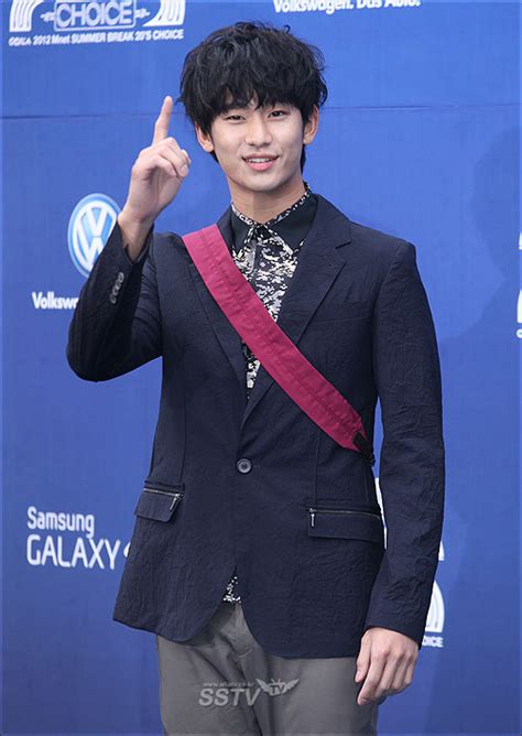 [ss포토] 20s Choice 초이스 김수현 이쪽 한번 바라보실래요 뉴스인사이드