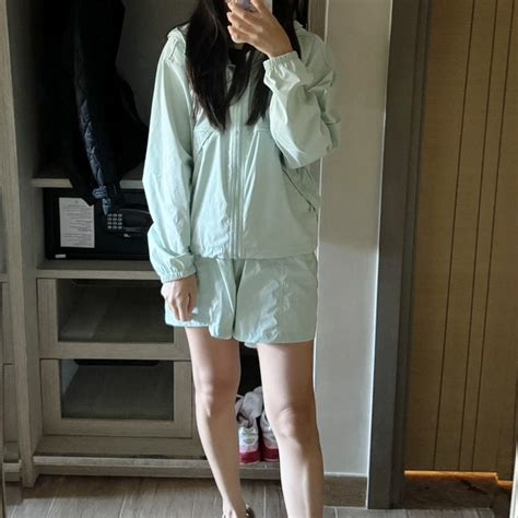 노스페이스 바람막이 화이트라벨 여자 코디 네이버 블로그