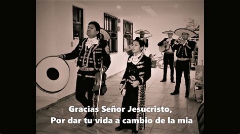 Mas Dios muestra su amor para con nosotros en que siendo aún pecadores