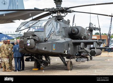 Boeing Ah 64 Apache Gunship Helicopter Weapons And Sensors With Us