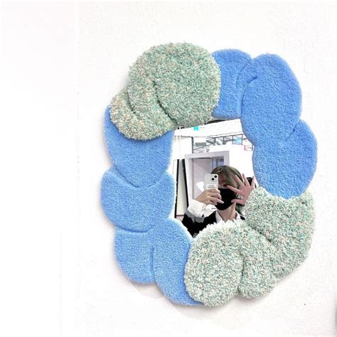 𝐍𝐚𝐦𝐢 On Instagram 나도 터프팅 해보고 싶다🙄 거울샷 터프팅 タフティング Tufting Seoul 서울 ソウル Art 아트 アート