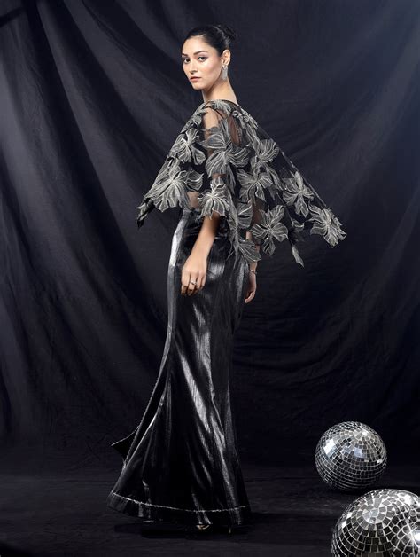 Renisa Radhika And Raghav