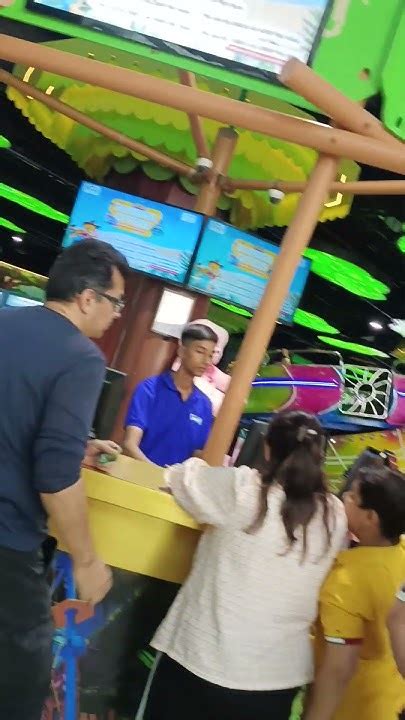 viral funflo in lulu mall #viralvideo #viralvideo #trending #funplayzoo ...