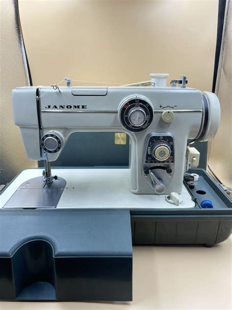 【やや傷や汚れあり】janome 電動 ミシン Model 680 ジャノメ 蛇の目 ハンドクラフト 手芸 手工芸 裁縫 通電確認済み
