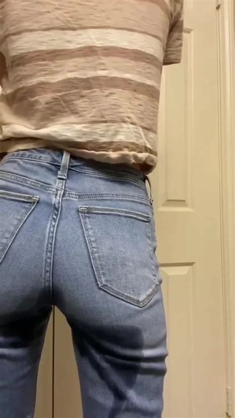 Super Poor Girl Drynites Expolde Wet Jeans