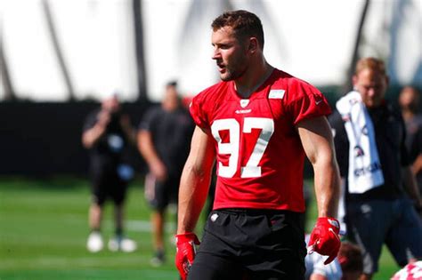 Pin By Amanda Leone On Nick Bosa My Delícia Men In Tight Pants Nfl