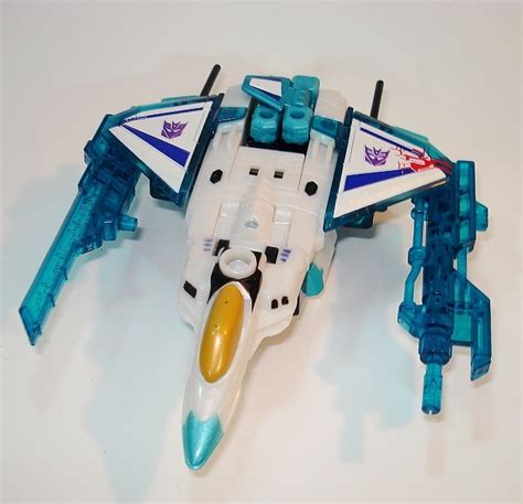 Extensive Image Galleries Of Botcon Leozak And Skyquake Transformers