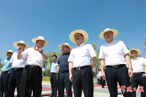 周振宇在全市城镇更新提质专项行动推进会上指出：加快走出一条共建共治共享的城镇治理新路子图片新闻常德资讯常德市人民政府门户网站
