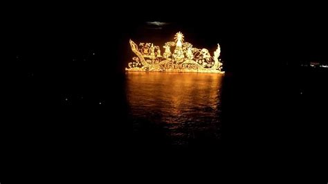 เรือไฟอำเภอโพนสวรรค์ ในงานประเพณีไหลเรือไฟนครพนม 2556 Lairuafai 2013