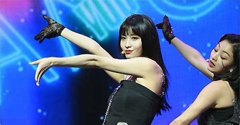 [md포토] 트와이스 모모 역시 춤하면 모모