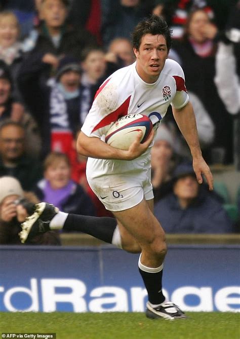 Police Continue Search For Rugby Star Tom Voyce Divers Hunt River Ford