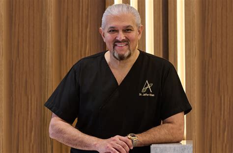 Dr Jaffer Khan Ceo And Founder Plastic Surgeon Aeon