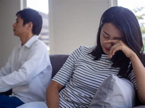 Premium Photo Asian Women Are Disappointed And Saddened After An Argument With Their Husband