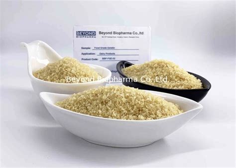 China Yellowish Edible Gelatin Powder For Dairy Products Deserts