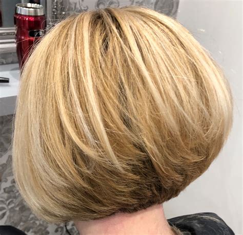 35 Hairstyles For Square Faces Over 60 Carlinravneet