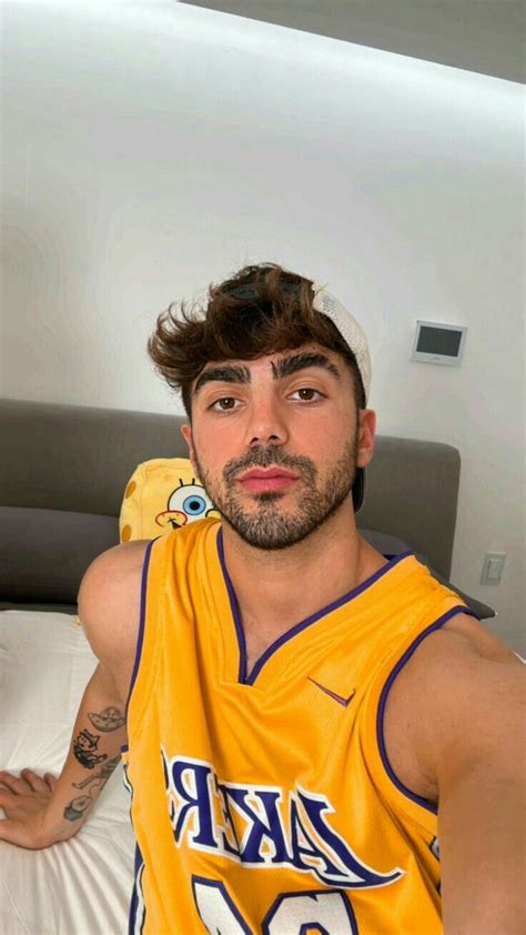 Fede Vigevani 😍 Dosogas Fede Fotos De Dracula Federico Vigevani