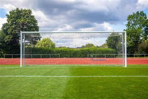 Wymiary bramki do piłki nożnej rodzaje i zastosowania Futbol Magazyn