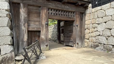 松山城は驚きの連続現存天守の防御戦略と絶景を実際に歩いて体感しよう 週末はじめました