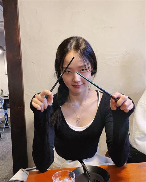 채원빈 Insta 젓가락 촬스의 이슈와 유머