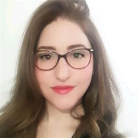 asma ben ahmed chargée de communication et gestionnaire d études