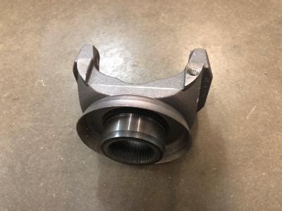 63 4 211 1x Meritor End Yoke Power Divider For Sale
