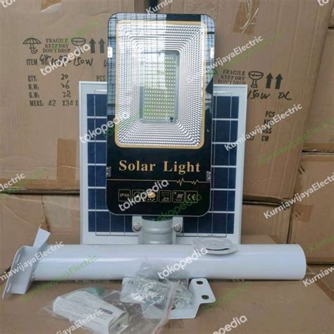 Promo LAMPU JALAN 200W SOLAR CELL LAMPU PJU 200 WATT SOLAR PANEL TWO IN