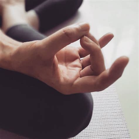 Mudras Manos El Poder Curativo Del Yoga Manual
