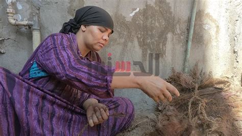 نساء من ذهب سيدات العجميين بالفيوم يصنعن الحبال من ليف النخيل