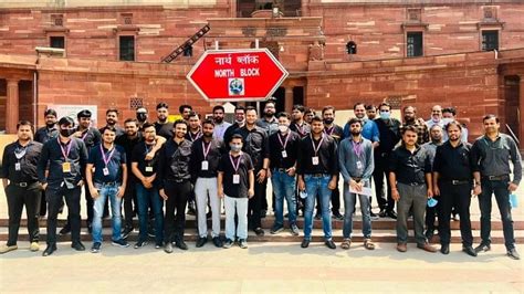 Css Officersकेंद्र सरकार में सीएसएस अफसरों की काली ड्रेस का असर
