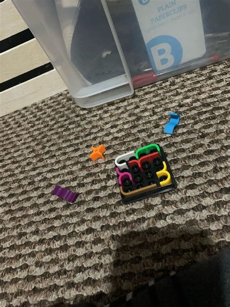 I Found An Old Puzzle In My Room But Dont Know How To Fix It Rpuzzles