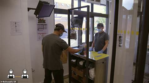 Mcdonalds To Reopen 975 Uk Branches For Drive Thru Customers Daily