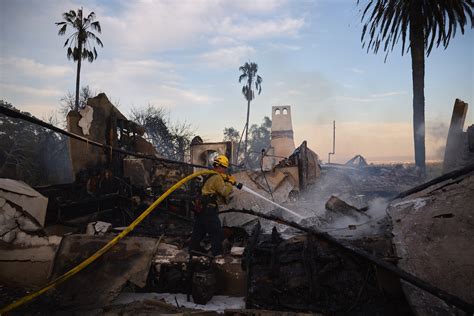 In Photos The Scene After The Edgehill Fire Swept Through A San