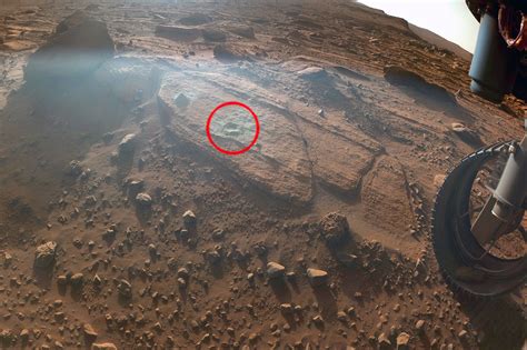 Nasa Curiosity Rover Collects First Martian Bedrock Sample