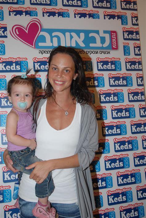 סלבס עם ילדיהם באירוע שערכה רשת קדס קידס למען עמותת לב אוהב