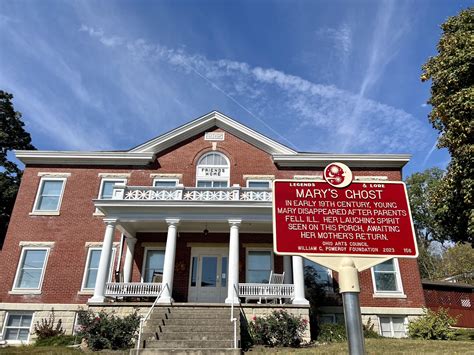 The Most Haunted Village In Ohio Says Ghosts Are Just Part Of The