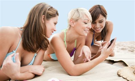 Networks Forced To Cut Roaming Rates But How Do You REALLY Avoid A Surprise Holiday Mobile Bill