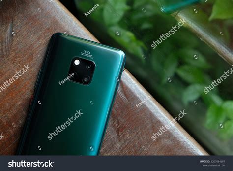 Huawei Mate Pro Images Stock Photos Vectors Shutterstock
