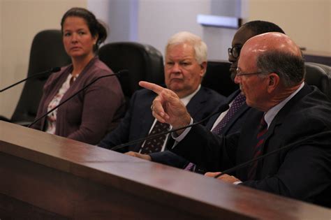 Medical Cannabis Commission Aims To Issue Licenses This Year After
