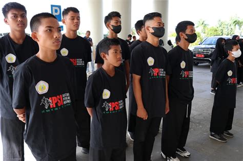 25 Atlet Pencak Silat Kutim Ke Kejurda Kaltim Dilepas Wabup Kasmidi