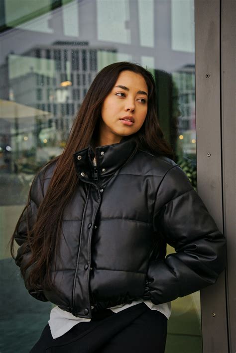 Black Puffer Jacket Photos Download The Best Free Black Puffer Jacket