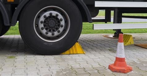 Truck Driving Safety Tips For Linehaul Truckers