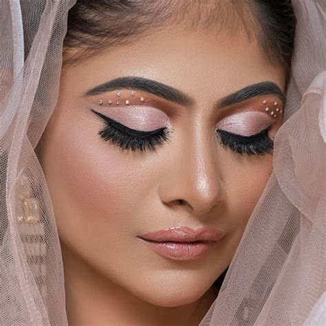 🦋richa Bhadrecha Richa Bhadrecha • Threads Say More
