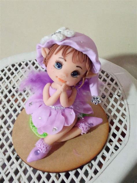 Pin von Veronica Redrovan Cardenas auf Muñecos de porcelana fria